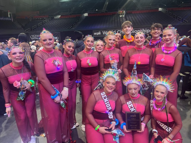 Winter Guard - Franklin High School | Franklin High School (Franklin ...